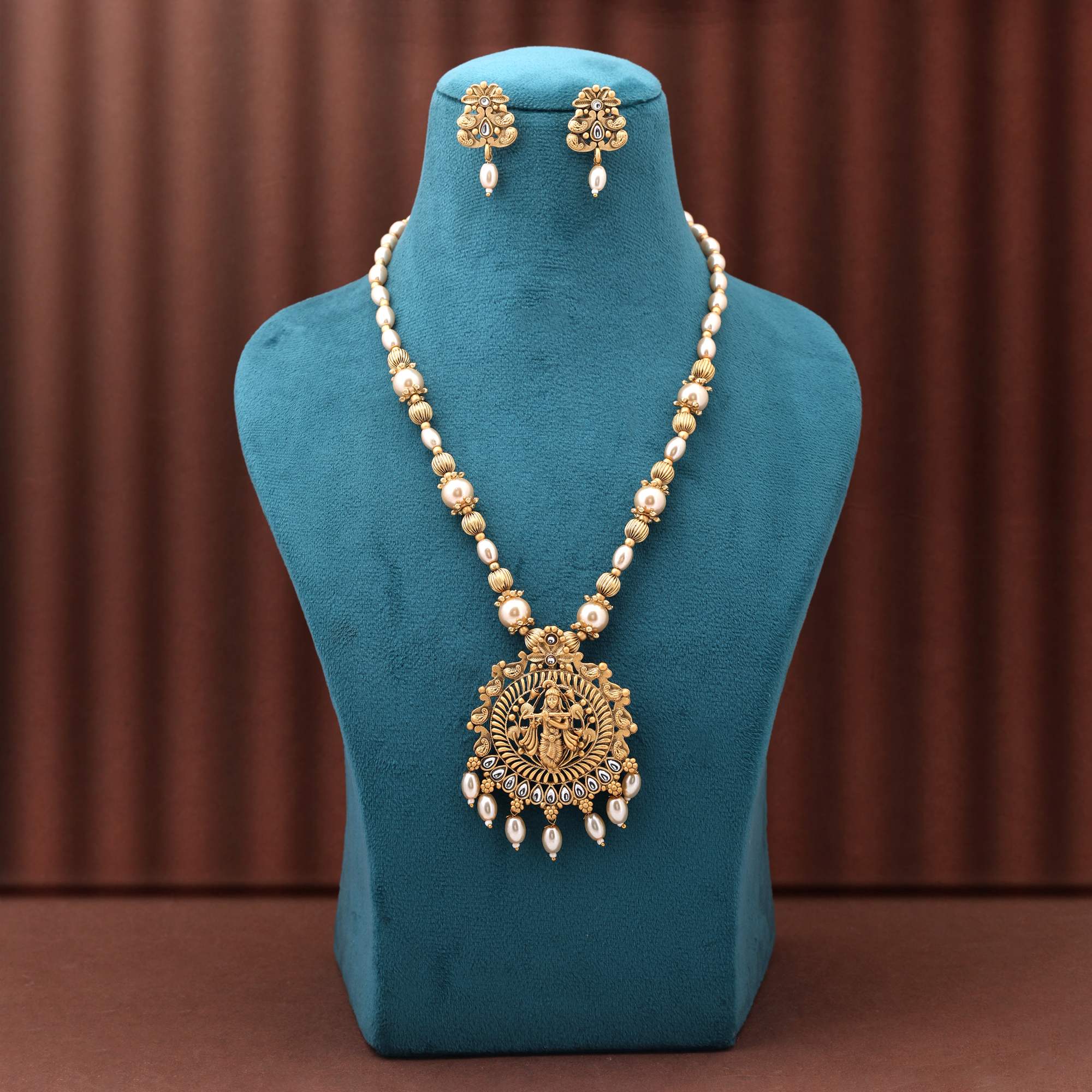 Premium Gold Color Matte Gold Necklace Set Perfect For Bridal Collecti ...