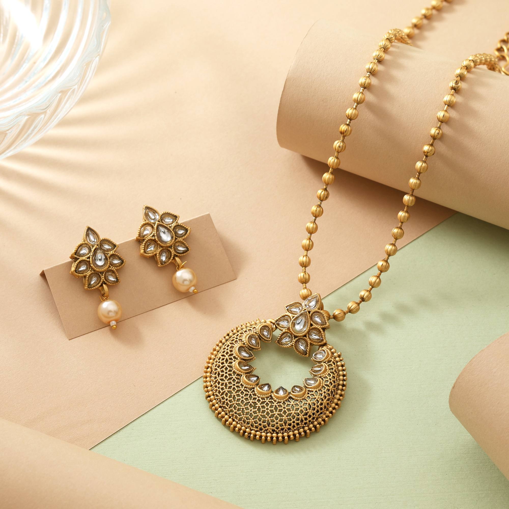 Premium Gold Color Matte Gold Necklace Set Featuring Artistic Floral A ...