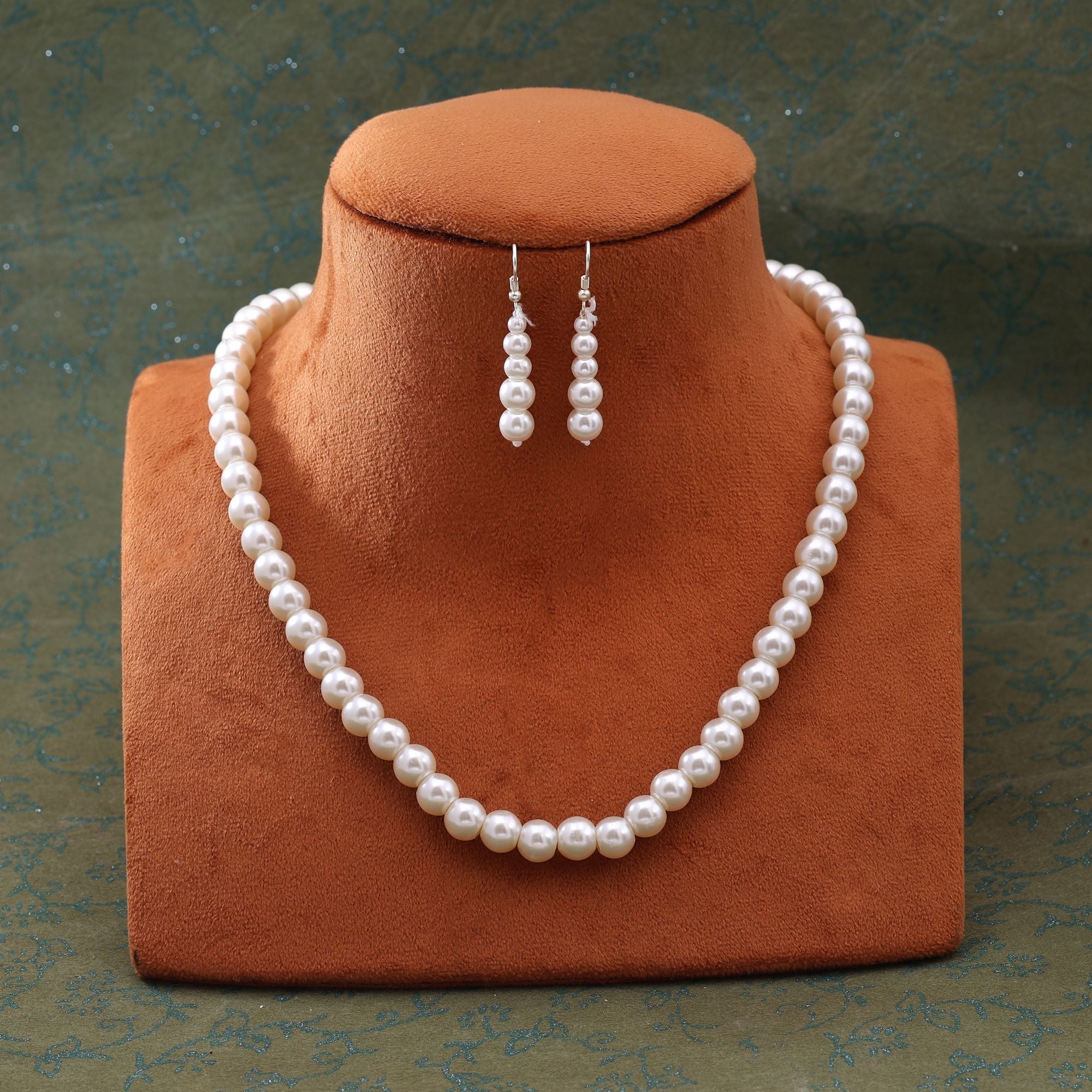 Graceful White Color Fashion Necklace Set With Crystal Embellishment ...