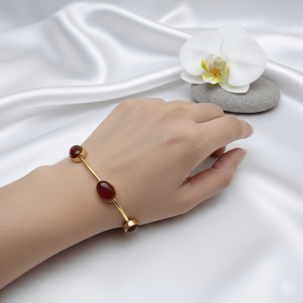 Maroon Color Monalisa Stone Bracelets (PLKB117MRN) – FemNari
